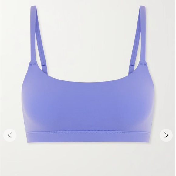 Fits Everybody Scoop Neck Bra